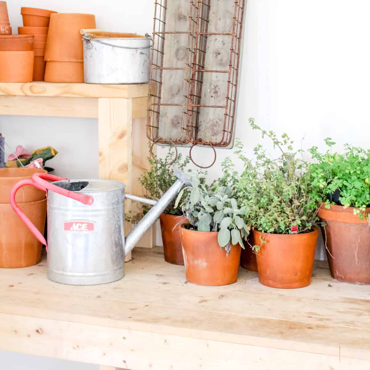 DIY potting bench - Ninnescah Made